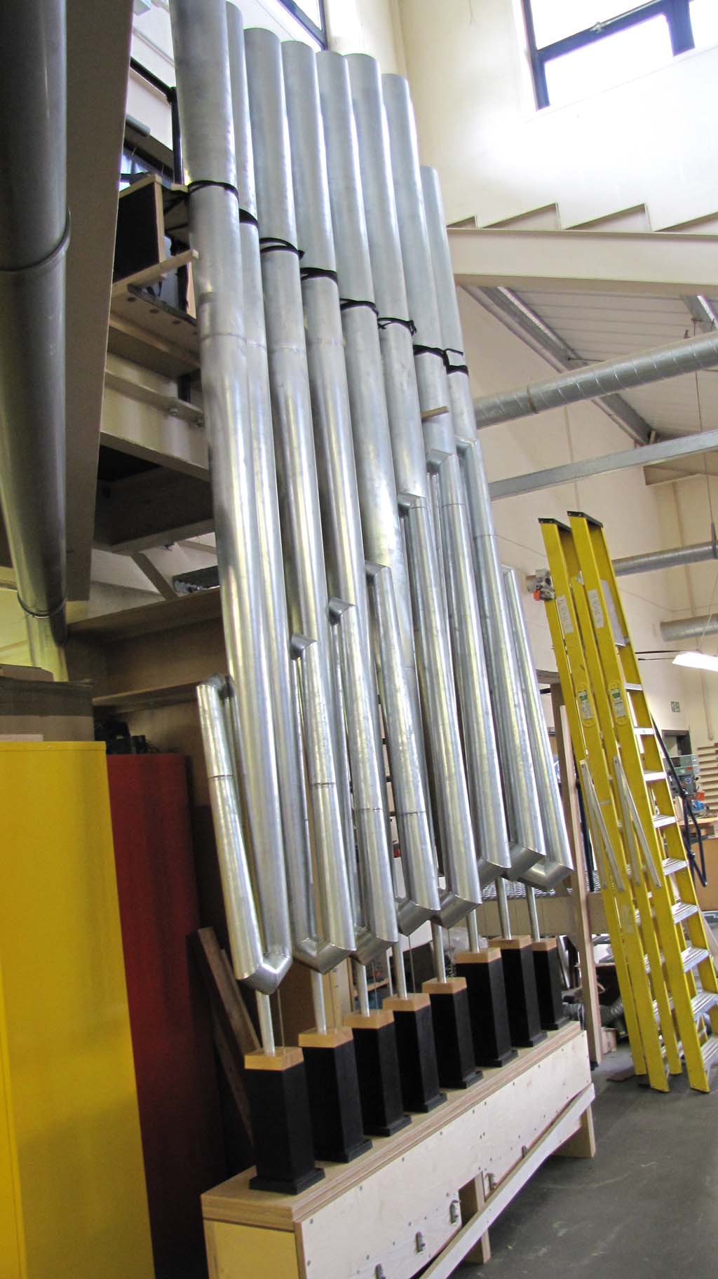 Cheltenham College 32 ft reed Pipes and boots (1) – Harrison & Harrison Ltd