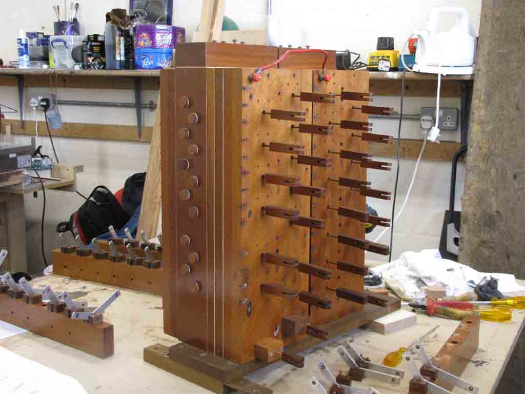 Cheltenham fitting up jamb machine (3) – Harrison & Harrison Ltd