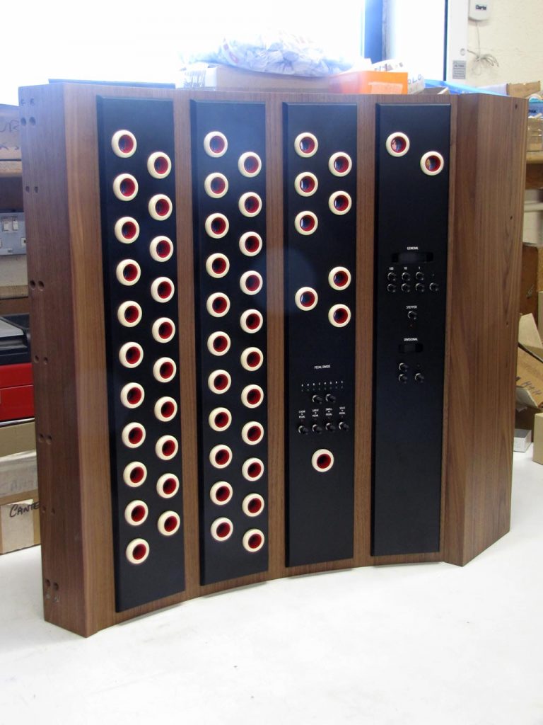 Canterbury console (2) – Harrison & Harrison Ltd